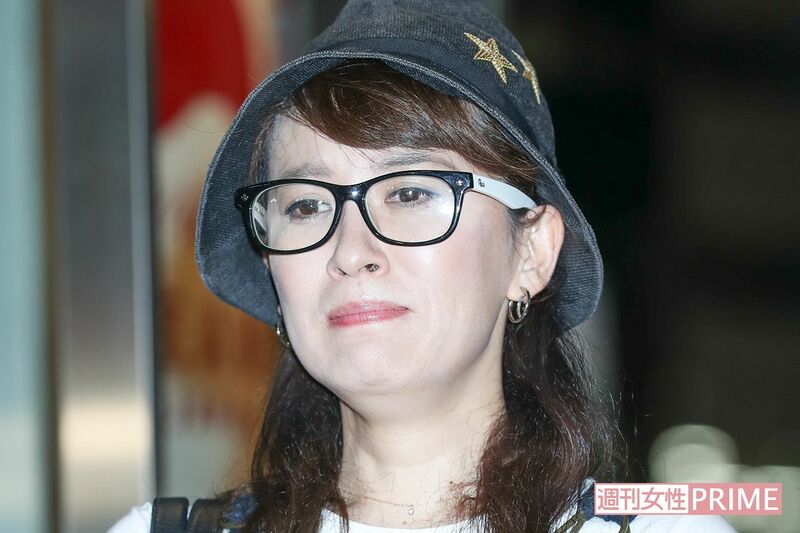 【独占初告白】鈴木砂羽、子宮頸がんの過去と14年ぶり『相棒』出演のために決意した子宮筋腫の手術、更年期障害も乗り越えた“シン・亀山美和子”に