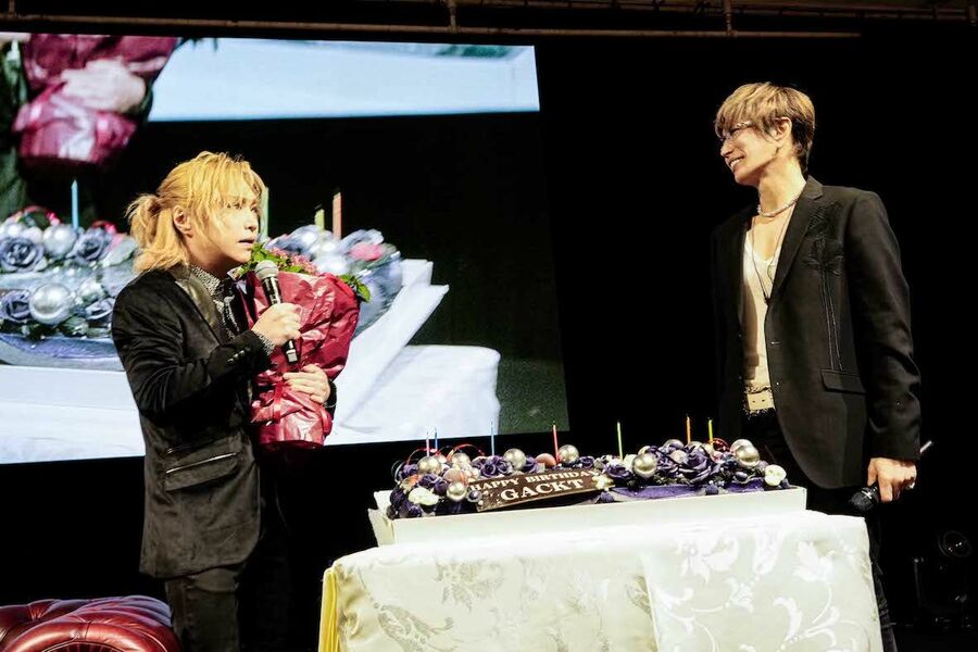 【独占レポート】GACKT、超豪華な52歳の生誕祭で先輩ミュージシャンのプレゼントをまさかの「横流し」（2ページ目） | 週刊女性PRIME