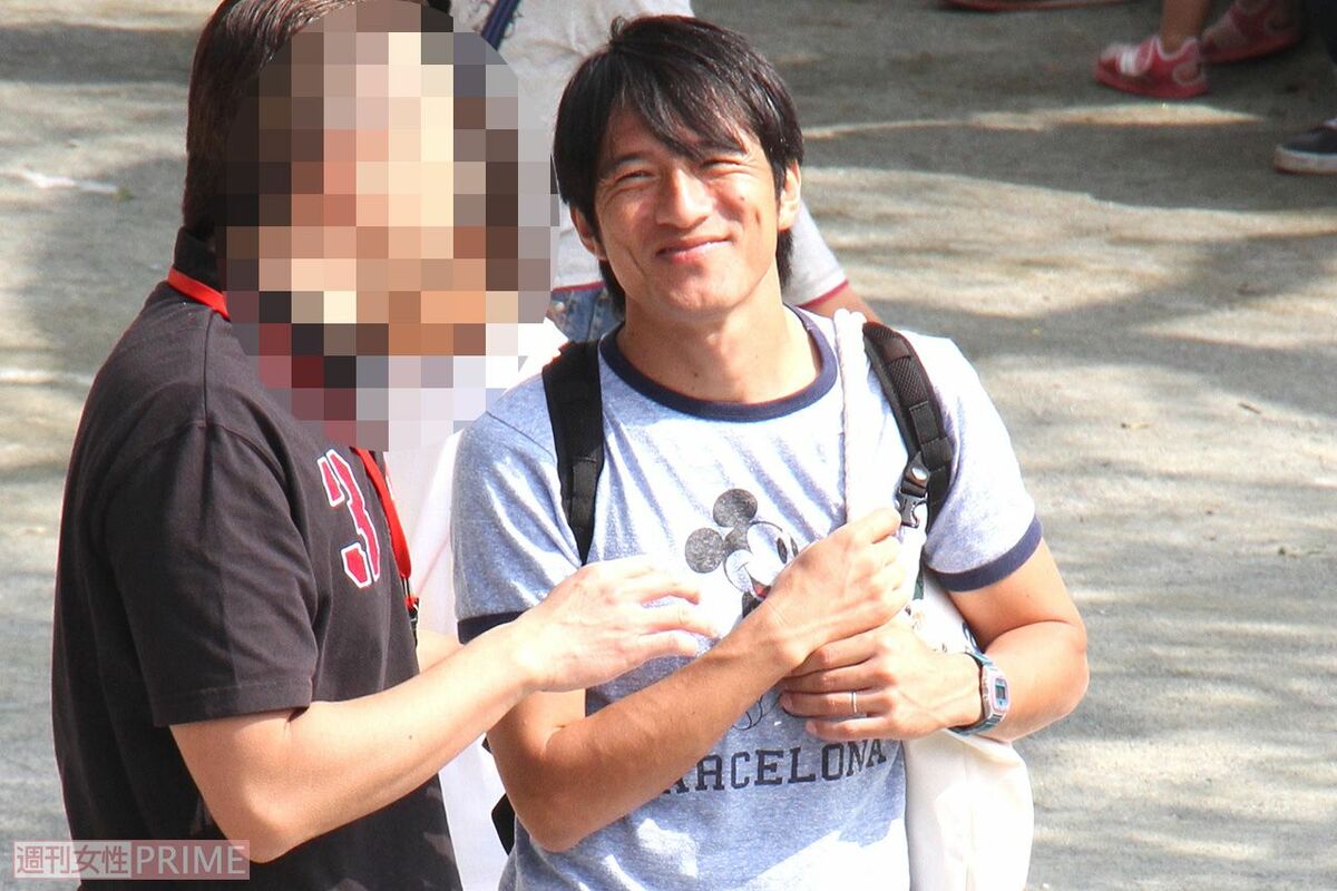 桜井和寿の画像・写真 | 子どもの文化祭に参加するMr.Children桜井和寿（2011年） - 7枚目 | 週刊女性PRIME