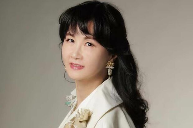 中島みゆき初のアニメ主題歌担当で新アー写公開も「イメージ違う」「もう少し自然体で」「神々しい」ネットざわつく（3ページ目） 週刊女性prime 