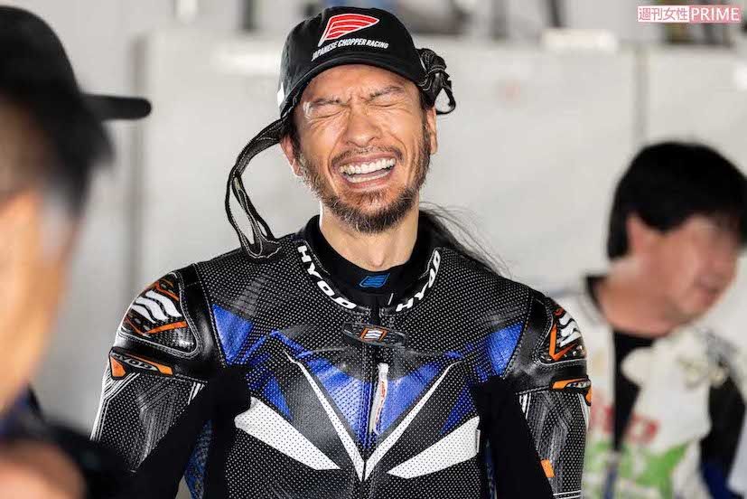 長瀬智也がロードレース2位入賞、TOKIO脱退「いい判断だった」とファンに言わせた「一番幸せそう」な生き様 | 週刊女性PRIME