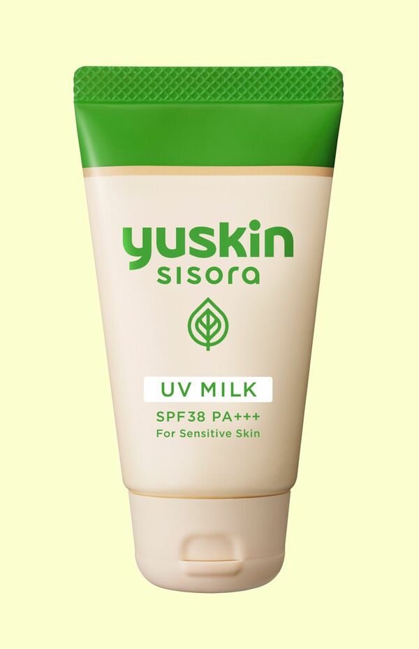 【オススメ日焼け止め7選】「室内でも対策必須の季節」55歳美肌プロが解説する“鉄壁UVケア”、シワ・シミ・たるみを防ぐための「正しい塗り方」（2ページ目） | 週刊女性PRIME