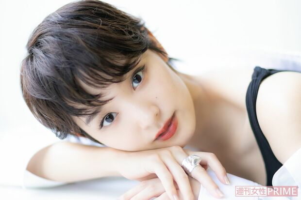 【画像・写真】剛力彩芽、映画『女子大小路の名探偵』でナンバーワンホステス役に挑戦、今になって明かす恋愛観や結婚観、30代の未来予想図 週刊