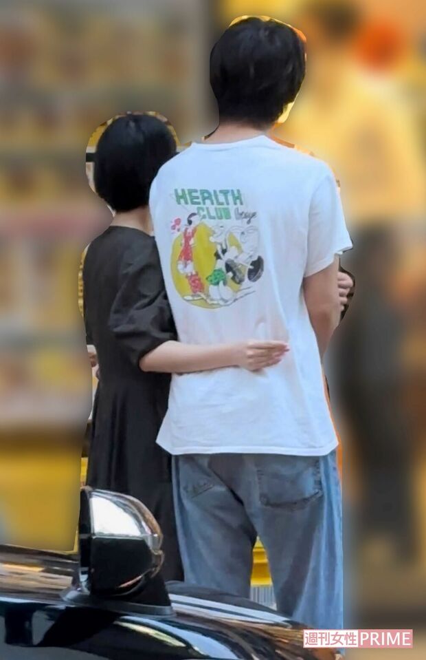 『ビズリーチ』のcmでおなじみの吉谷彩子「腰に手を回して…」元旦に結婚発表の俳優・秋元龍太朗と目撃されていた“牛丼デート”(3ページ目