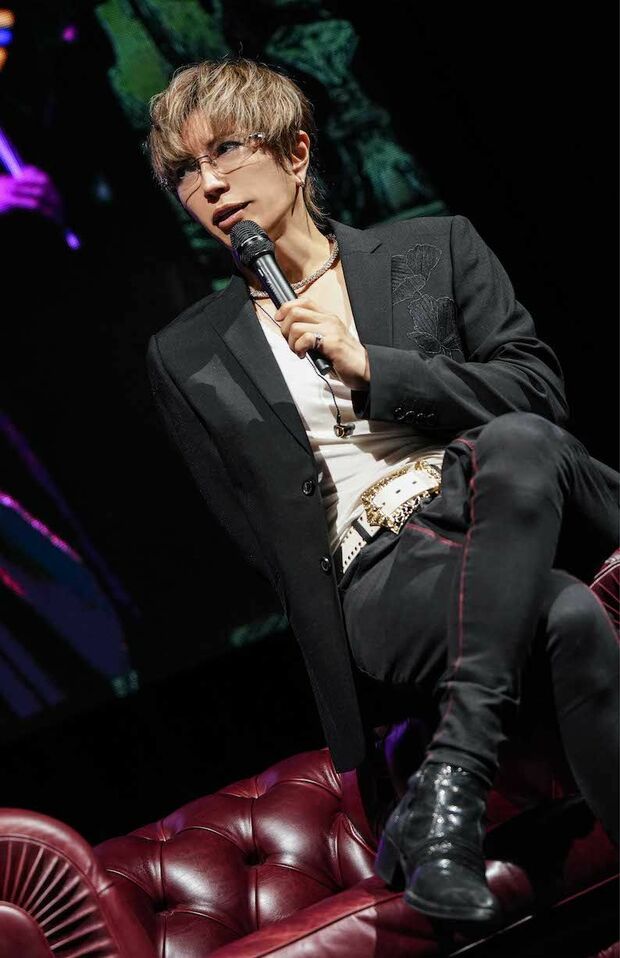 【独占レポート】GACKT、超豪華な52歳の生誕祭で先輩ミュージシャンのプレゼントをまさかの「横流し」（3ページ目） | 週刊女性PRIME